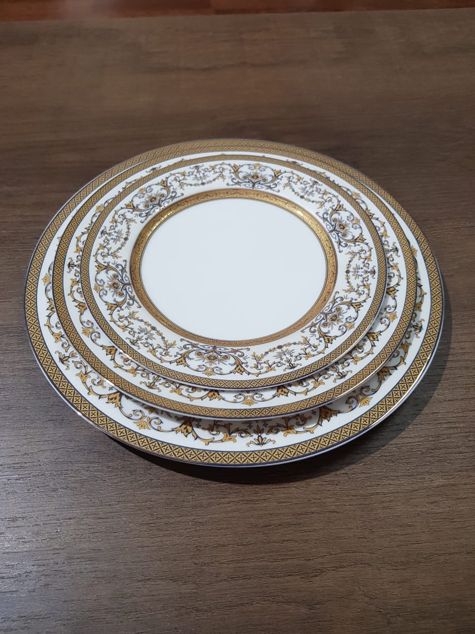 Dinner Plate set (Royal) - Creative Cater Event Rentals